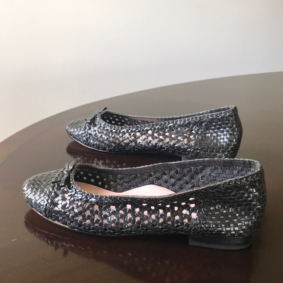 Taryn Rose | Shoes | Taryn Rose Woven Leather 95m Slip On Smoking Flat ...